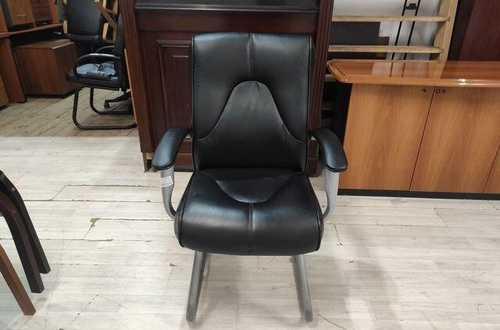 Кресло для переговорной (кож.зам/металл) б/у 12319