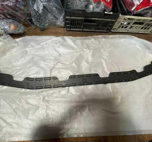 5261542011 Наполнитель бампера зад Toyota Rav4