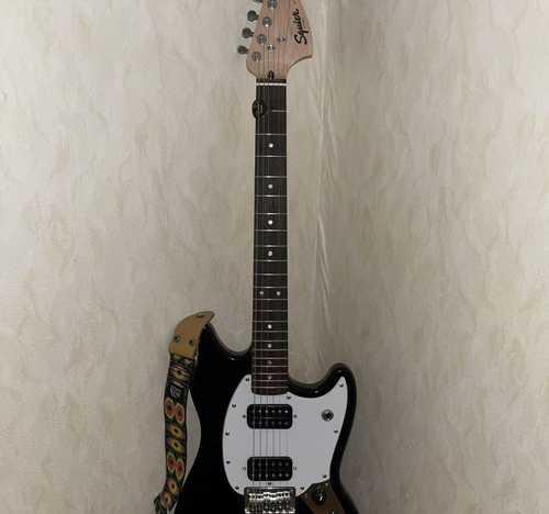 Электрогитара Squier Fender Mustang HH Black/White