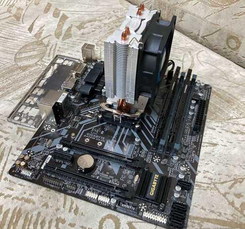 Gigabyte B450M DS3H/Ryzen 3 1200/Кулер/AM4