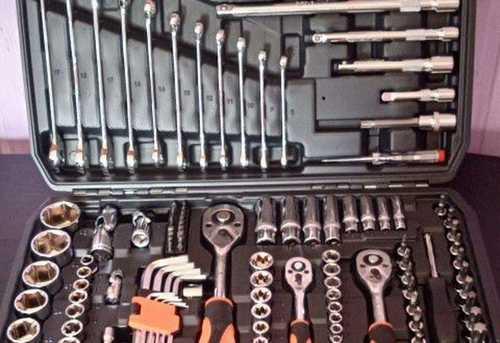 Набор ключей и головокнабор инструментов
