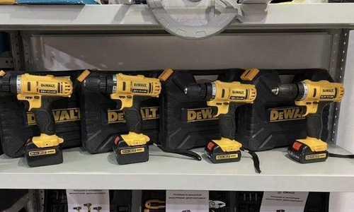 Шуруповёрт DeWalt новые