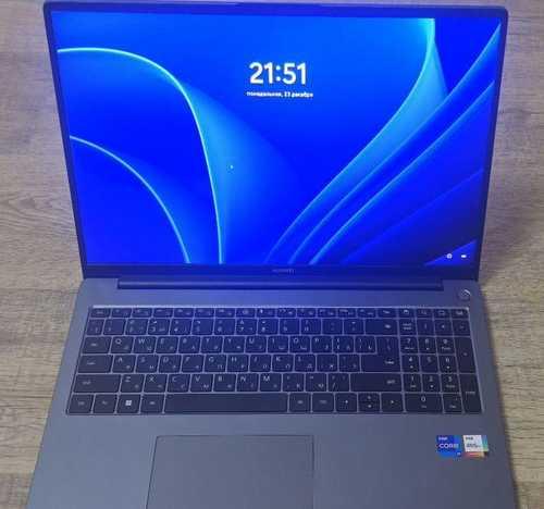 Huawei MateBook D 16/Core i7-13700H/16GB/1TB