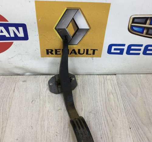 Педаль газа renault logan