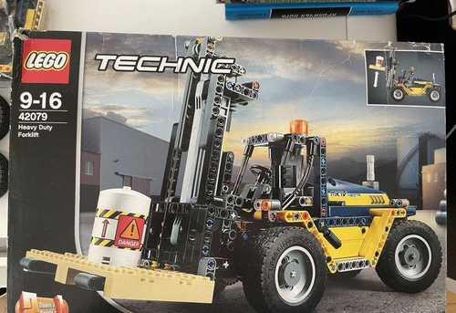 Lego Technic Сверхмощный вилочный погрузчик 42079