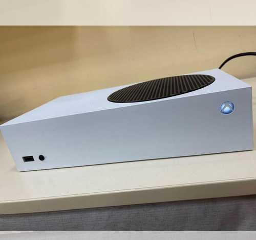 Игровая приставка Microsoft Xbox Series S 512GB