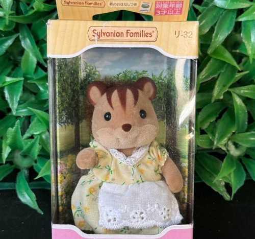 Sylvanian Families персонаж Белка мама