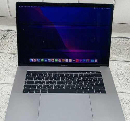 С дефектом Macbook pro 15 2016 I7/PRO 455