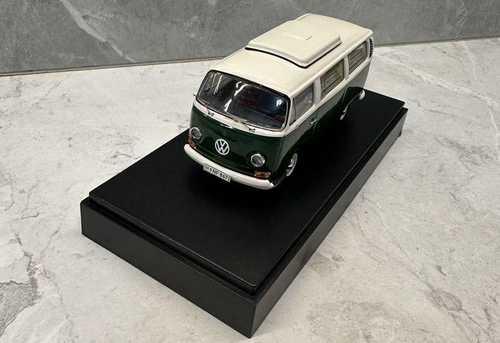 Модель автомобиля Volkswagen T2 размер 1:43