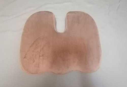 Ортопедическая подушка на сидение fosta
