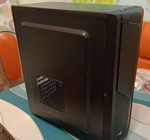 Корпус Aerocool Tomahawk S