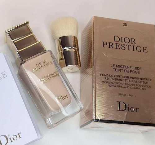 Ухаживающее тональное средство Dior Prestige