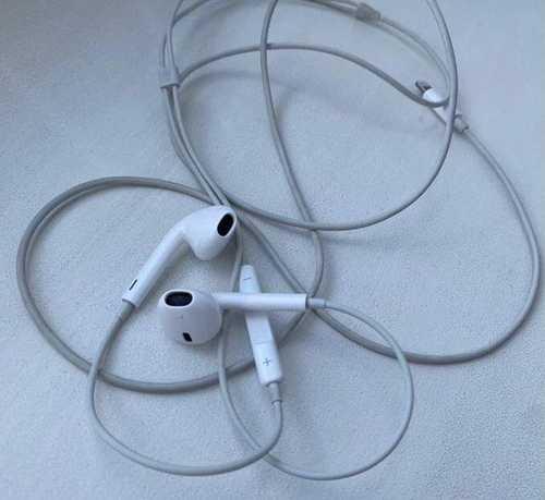 Наушники Apple Ear Pods