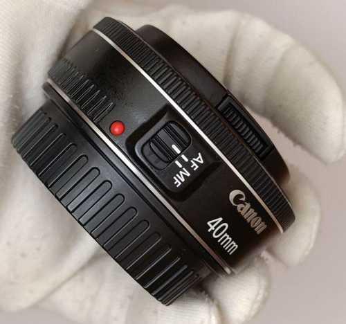 Canon EF 40mm f/2.8 STM Кенон 40мм компактный