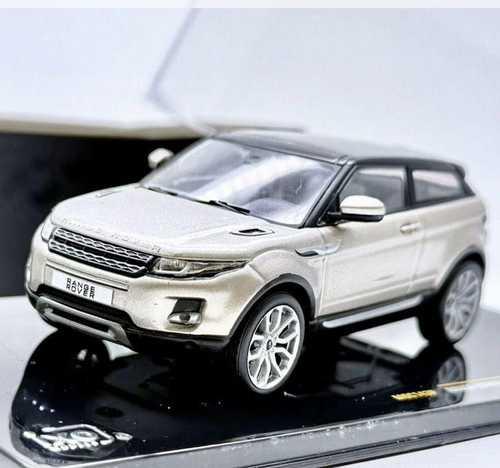 Коллекционная модель Range Rover Evoque 1:43 Ixo