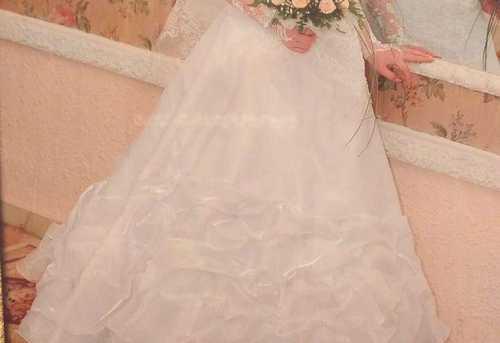 Платье свадебное обмен