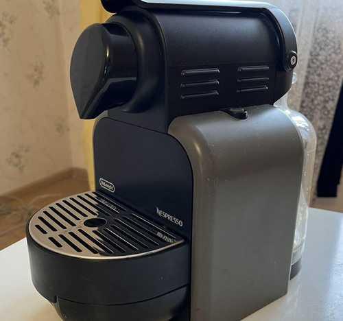 Кофеварка капсульная nespresso