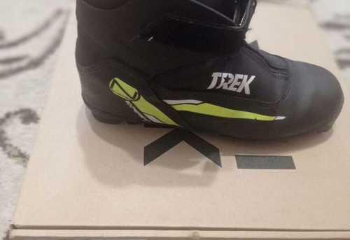 Лыжные ботинки коньковые