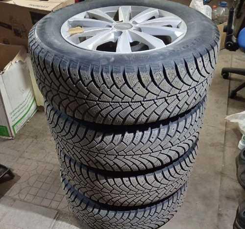 Bfgoodrich G-Force Stud 215/65 R16