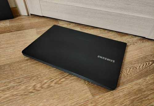 Samsung 17,3д intel i5-2450m+SSD 256+8gb+GT520M