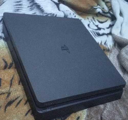 Sony playstation 4 slim