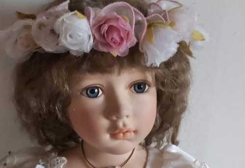 Кукла фарфоровая коллекционная большая Oncrown