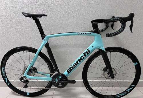 Шоссейный велосипед Bianchi Oltre XR4 Disc