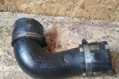 Патрубок интеркулера Volvo Xc90 C30 D5244T18 2012