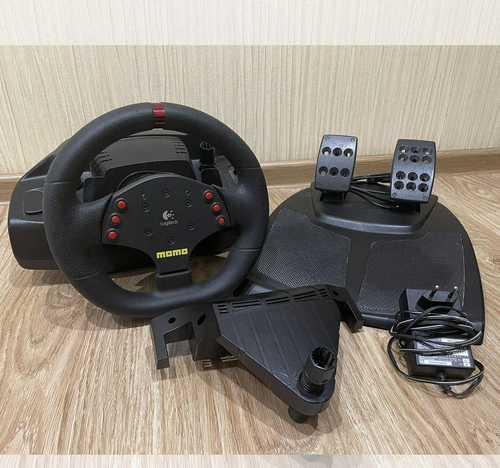 Игровой руль logitech momo racing 900