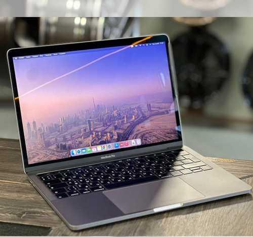 MacBook Pro 13 (2019), 512 ГБ, Core i5, 2.4 ГГц, RAM 8 ГБ, Intel Iris Plus Graphics 655