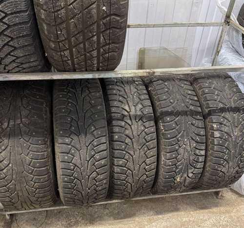 Nokian Tyres Hakkapeliitta 5 SUV 235/60 R18 107T