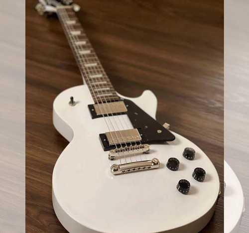 Электрогитара Epiphone Les Paul Studio Alpine Whit