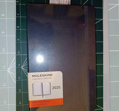 Ежедневник Moleskine А5 датированный 2025