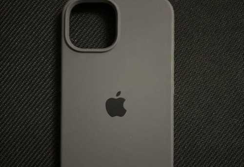 Чехол на iPhone 15 силиконовый