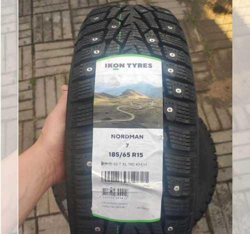 Ikon Tyres Nordman 7 185/65 R15 92H