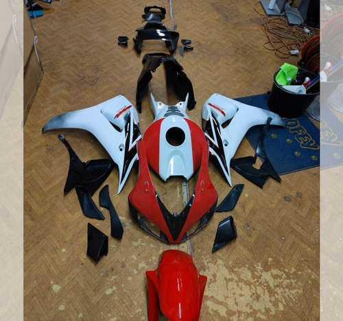 Пластик honda cbr 1000 rr 06-07