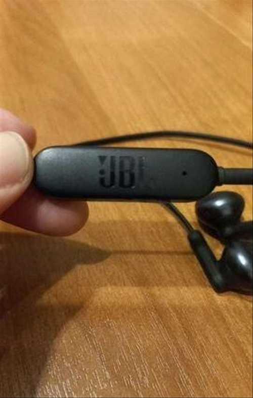 Беспроводные Bluetooth внутрикан. наушники JBL