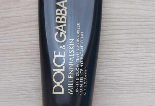 Dolce gabbana тональный,210 cream