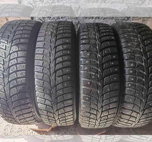 Laufenn I Fit Ice LW 71 205/70 R15