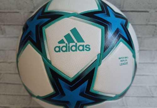 Футбольный мяч adidas новый