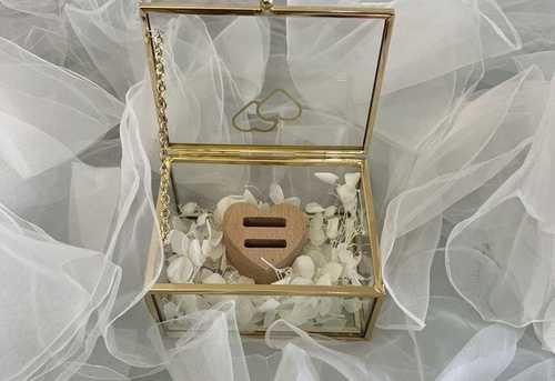 Шкатулка для свадебных колец и ювелирных изделий