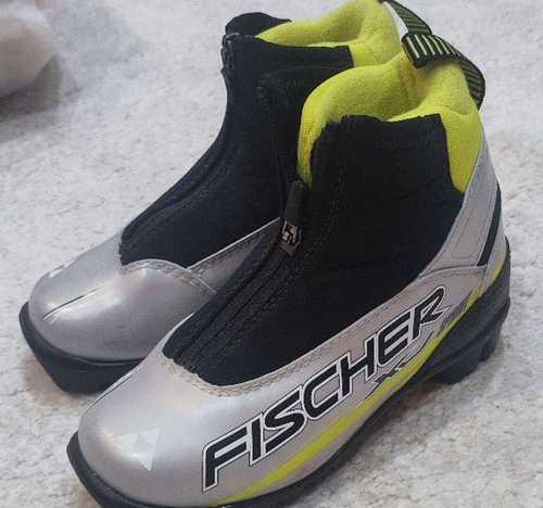 Лыжные ботинки fischer