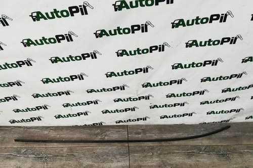 Молдинг на крышу правый Mazda Axela blefw lfvds