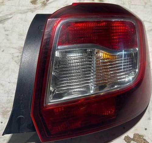 Фонарь задний правый Renault Sandero Stepway