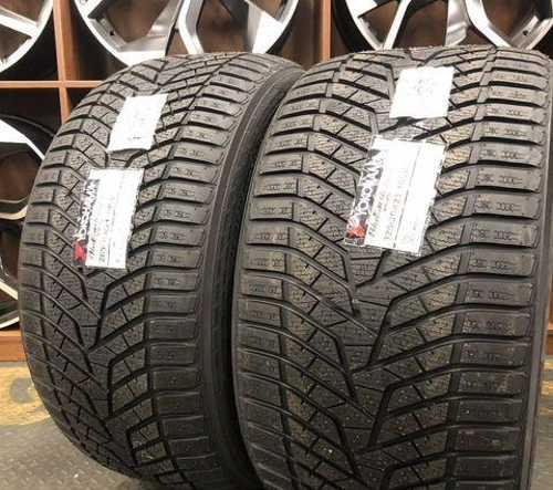 Yokohama W.Drive V905 285/35 R21 325/30 R21