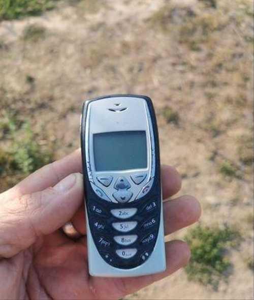 Телефон Nokia8310