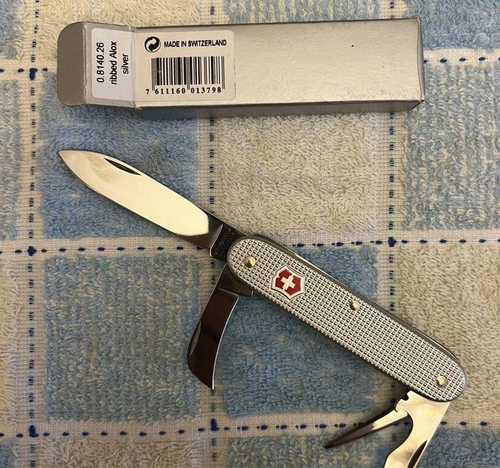 Victorinox ribbed allox