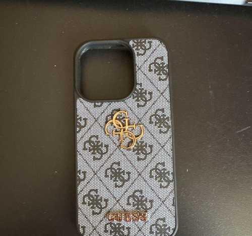 Чехол на iPhone 15 pro guess