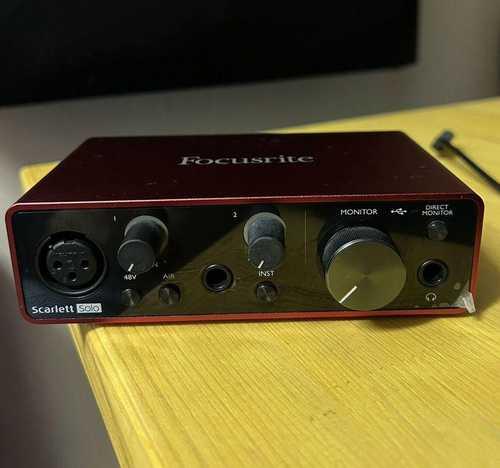 Звуковая карта Focusrite solo 3rd generation