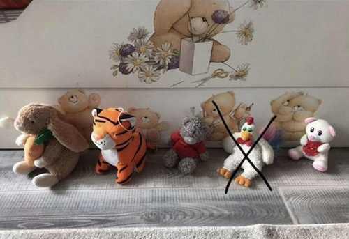 Мягкие игрушки: зайка, тигр и мишки